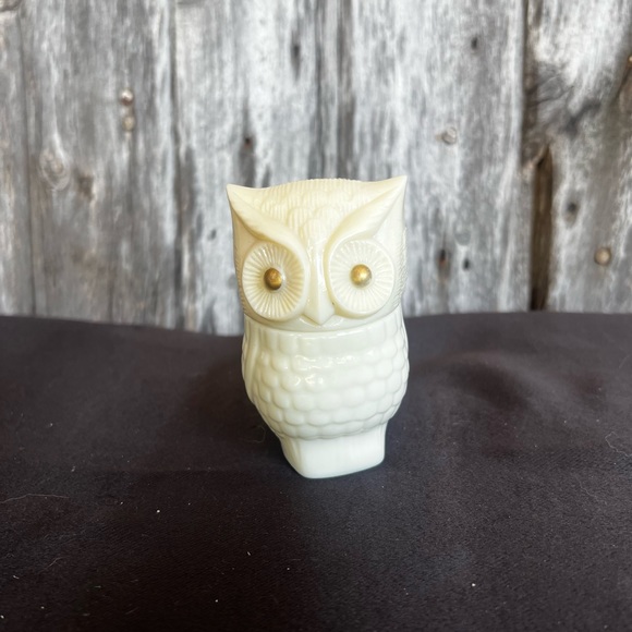 Avon | Other | 4 Full Vintage Avon Owl Figurinecream Perfume Bottle ...